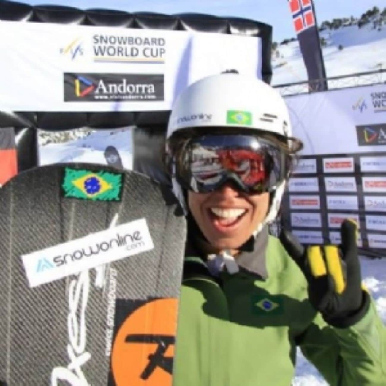 Isabel Clark tem vários feitos históricos no snowboard, sendo um dos ...